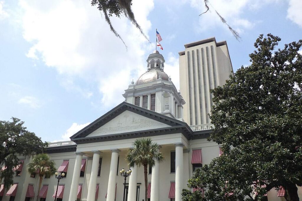 Florida, Iowa Latest to Scrutinize Sweepstakes Gambling Sites